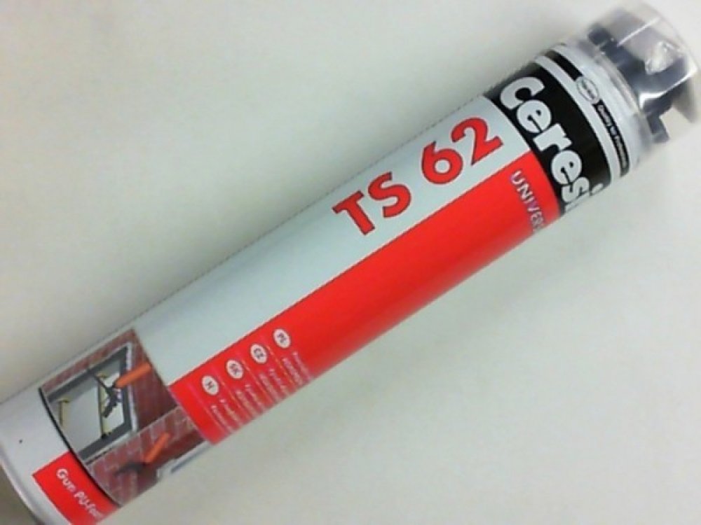 Ceresit CX 10 univerzální PU pěna 850g – Sleviste.cz