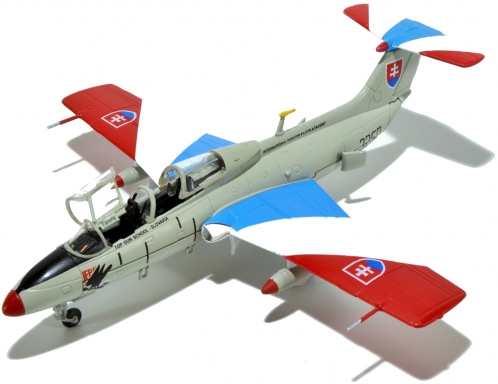 Academy Aero L 29 Delfín slovenské letectvo Gen. M. R. Štefánik Air ...