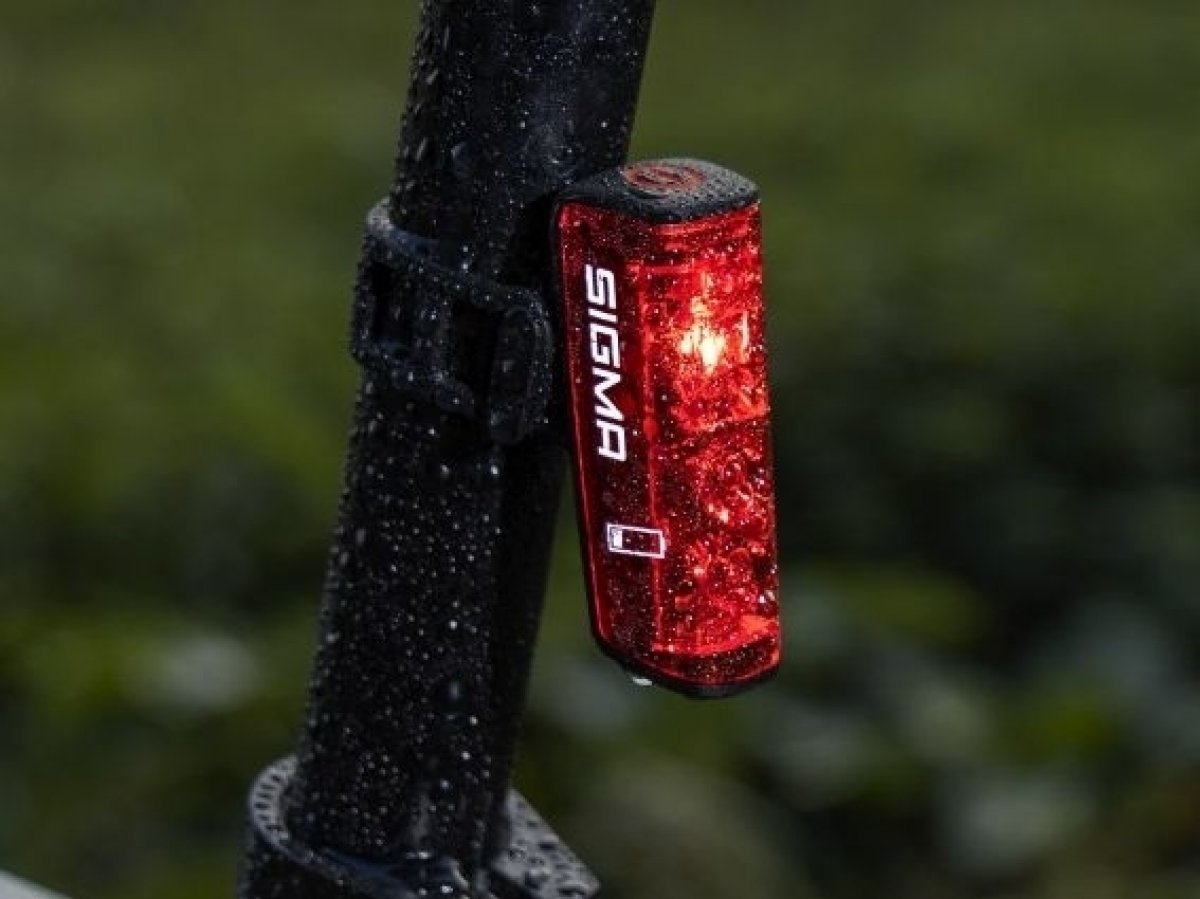 Sigma Blaze Flash zadní černé od 455 Kč - Heureka.cz
