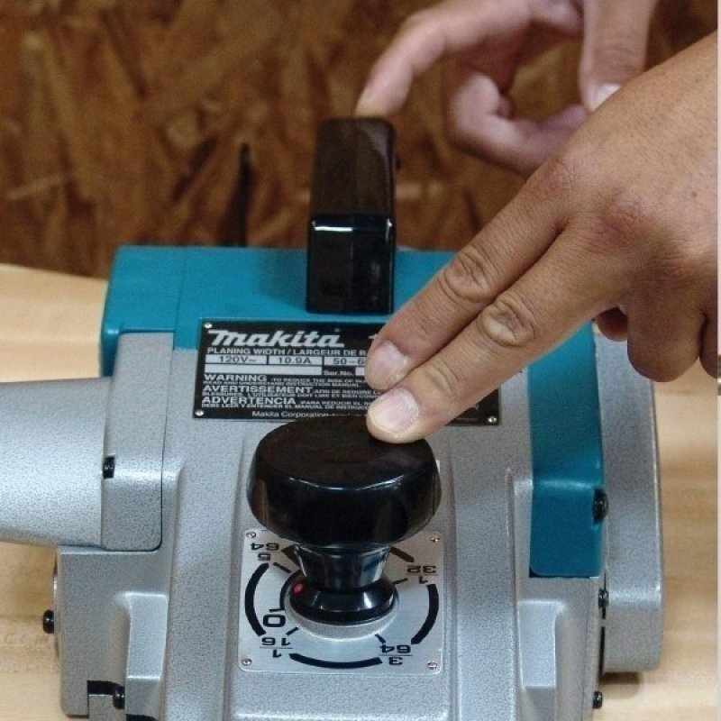 Makita 1806B od 8 999 Kč - Heureka.cz